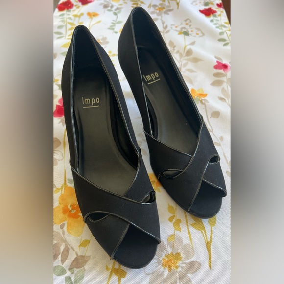 Impo | Shoes | Impo Black 5 Inch Heels Cross Cross Front Open Toe ...